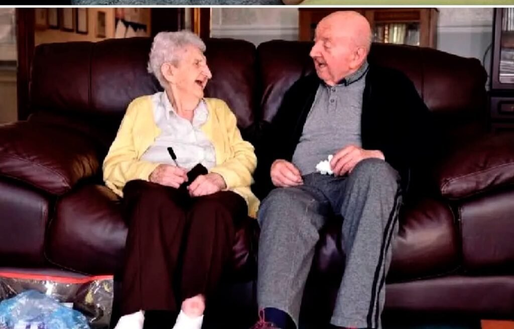 Ada, la madre que se mudó a un asilo para cuidar a su hijo de 80 años ...